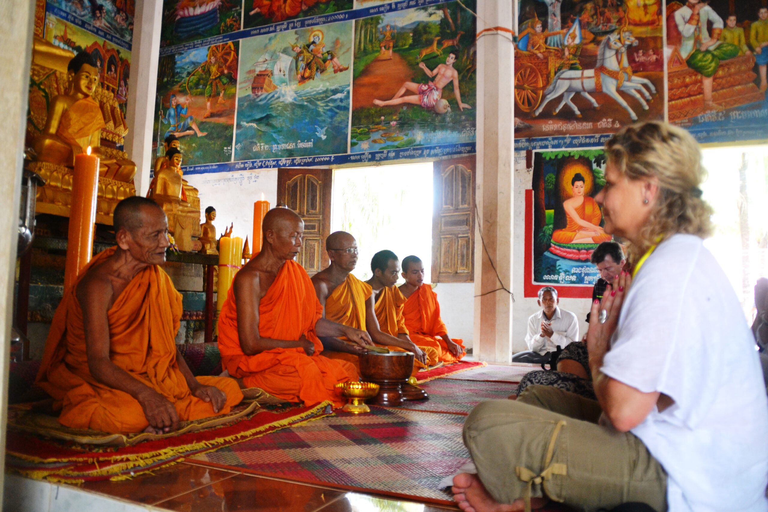 Monk-Blessing – LUXPERIA